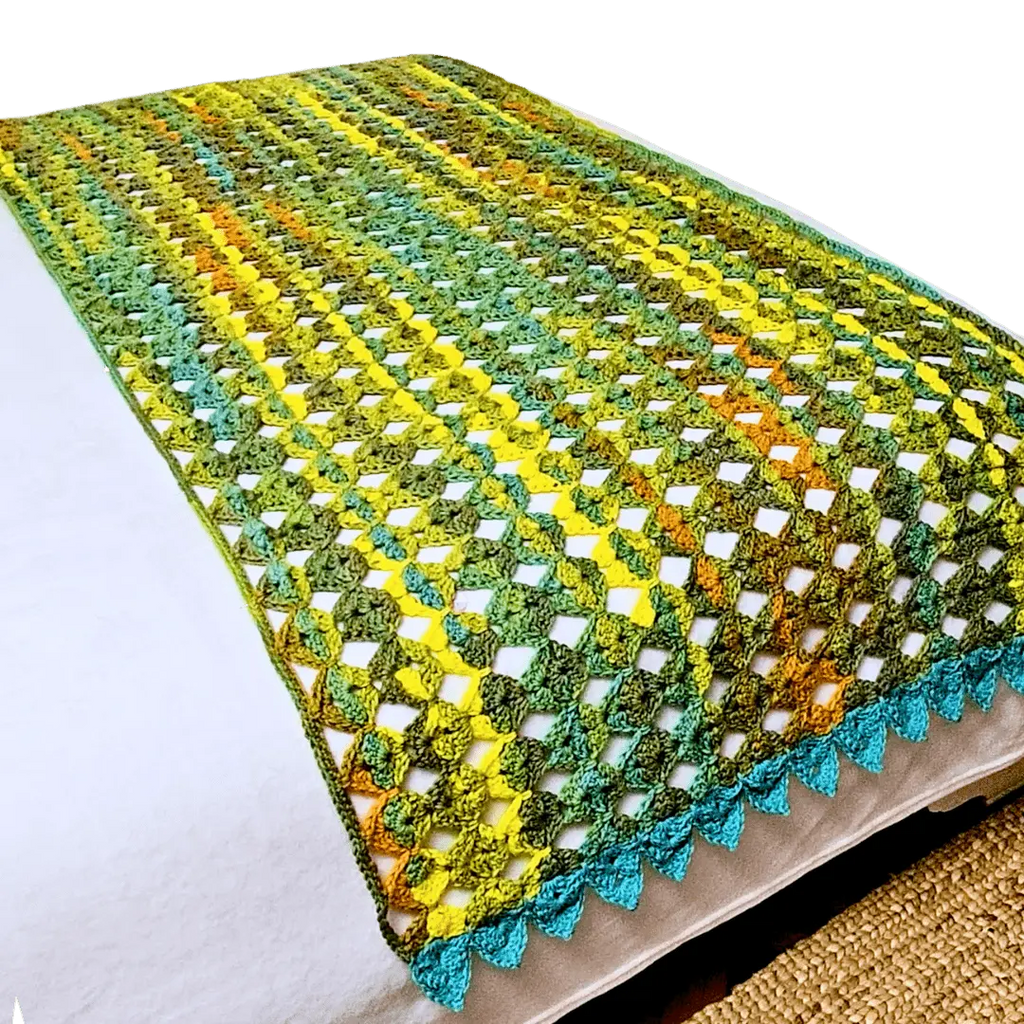 Easy Crochet Bed runner - Diamond Acorn Bed Runner
